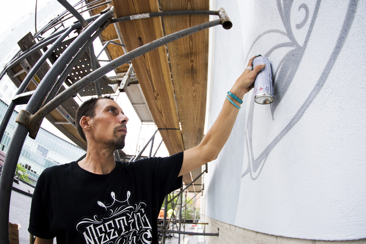 Parisian graffiti artist Astro brings new public art to Northeastern ...