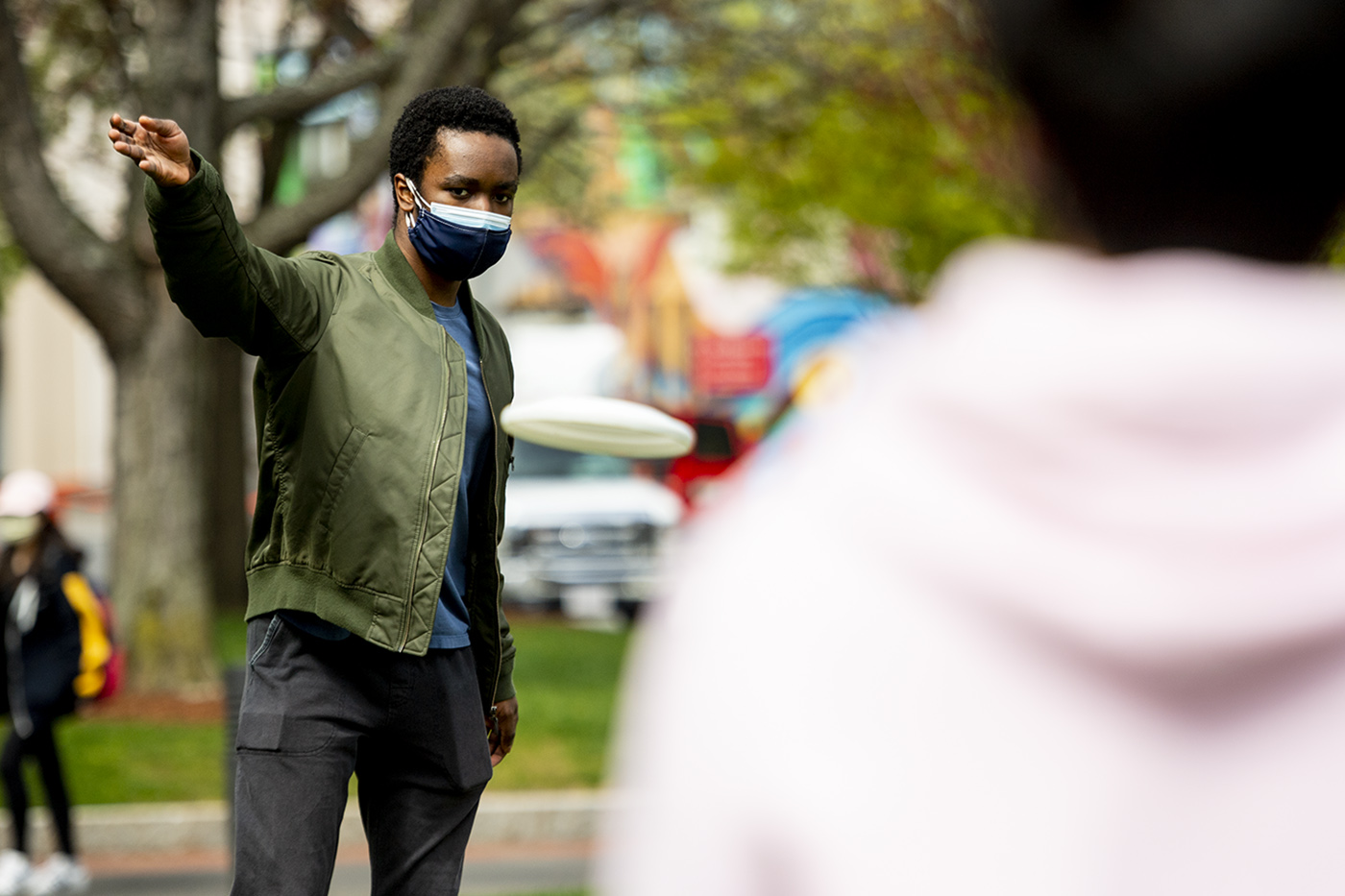 Frisbee break - Northeastern Global News
