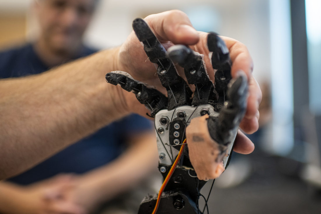 This robot uses tactile sign language to help deaf-blind people ...