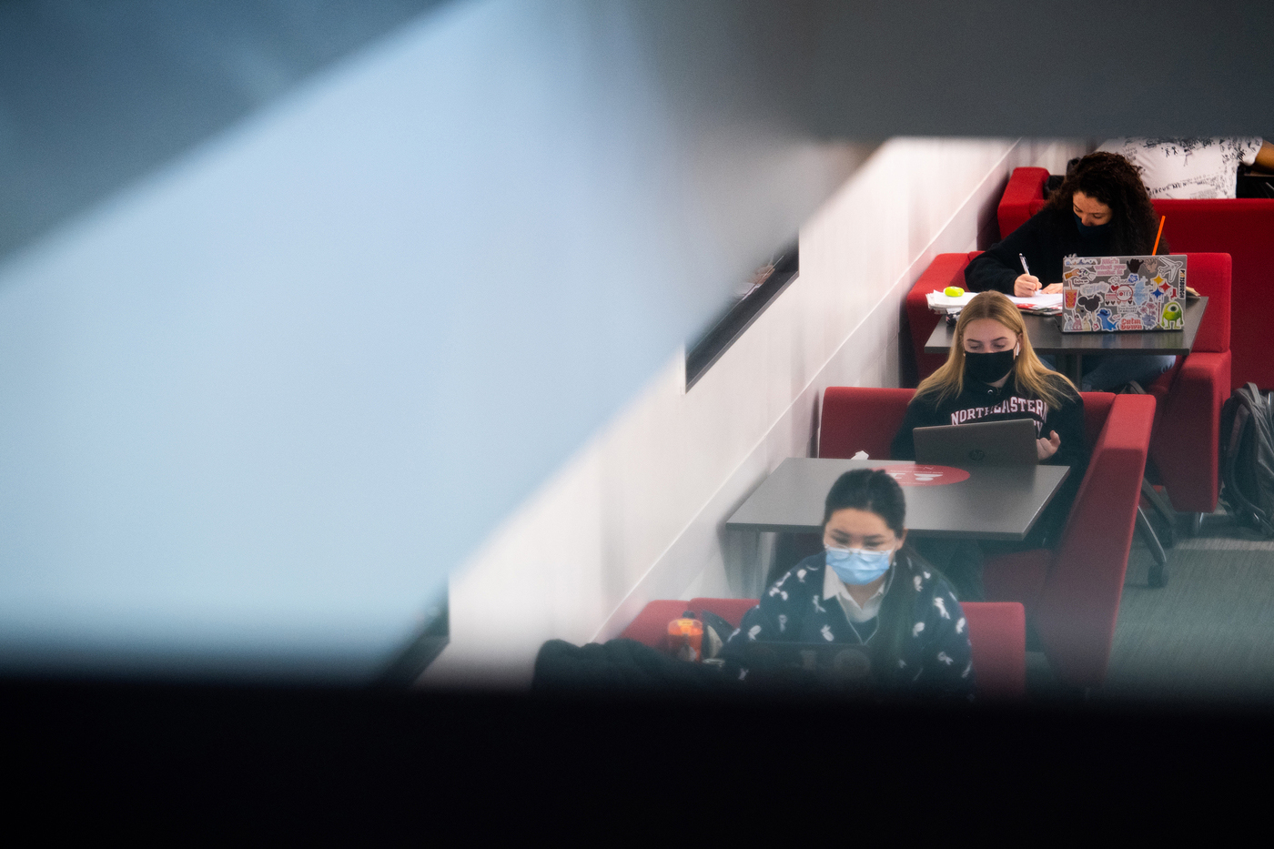 Northeastern will require indoor mask-wearing starting in September ...