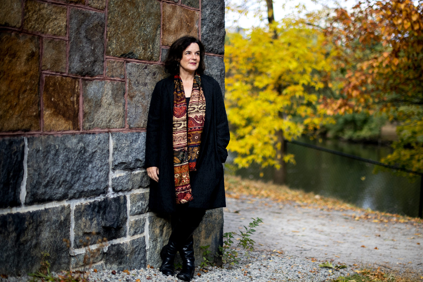 Should Drug Advertisements Be Permitted? Experts Weigh In