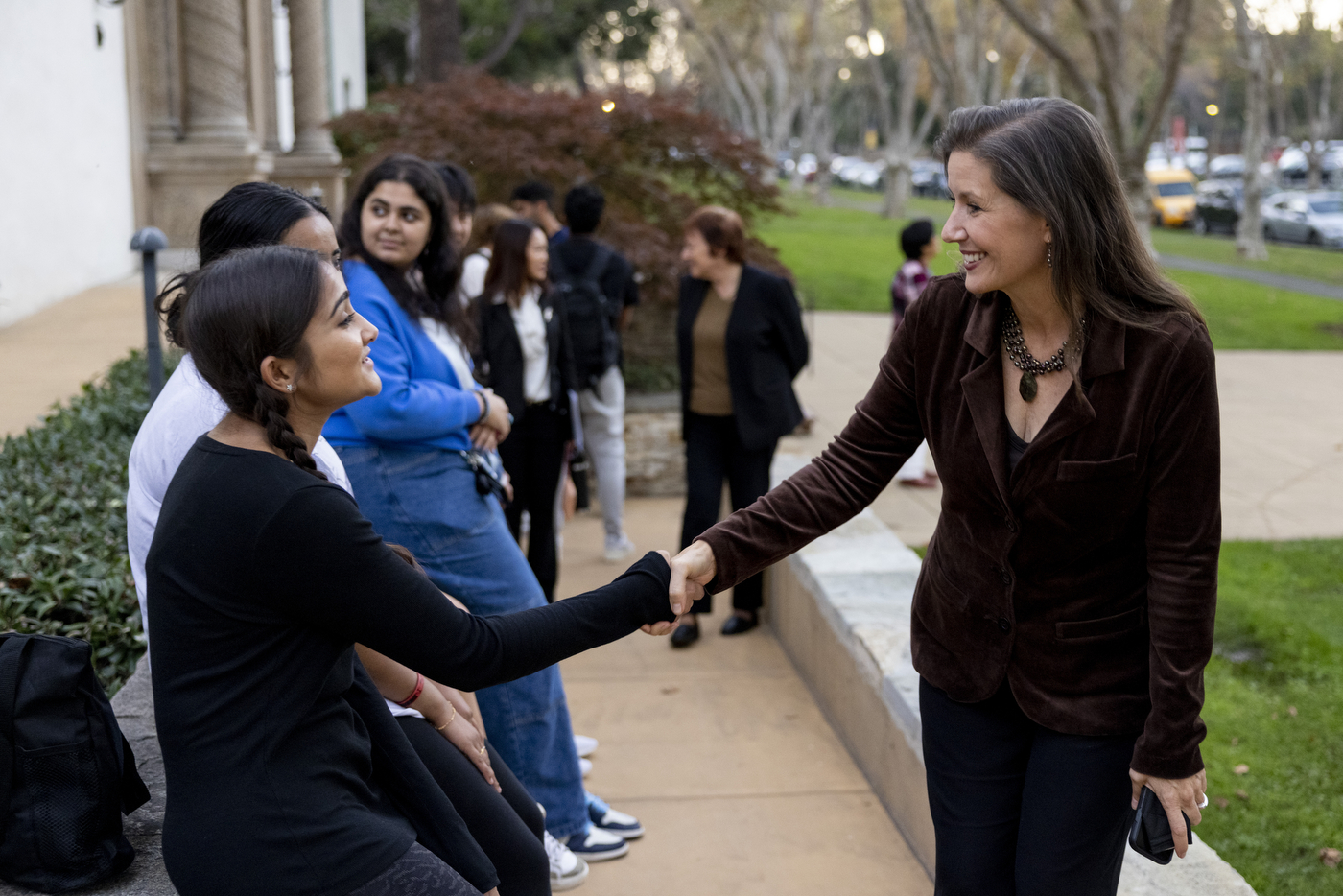 Mayor Schaaf visits Oakland campus - Northeastern Global News