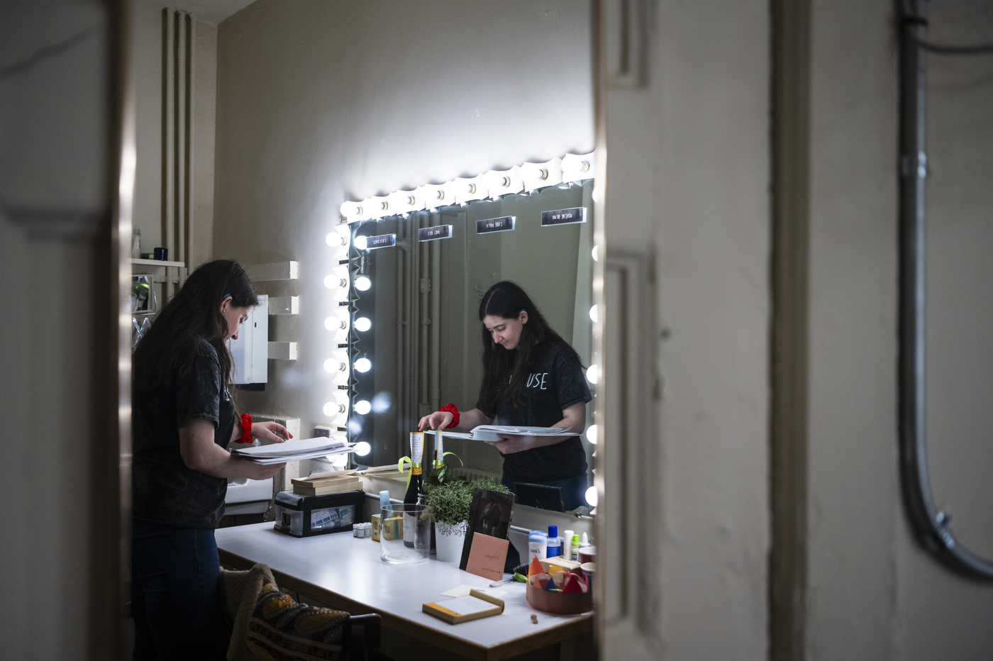 Deaf performer and ‘fan favorite’ Erin Rosenfeld takes Broadway ...