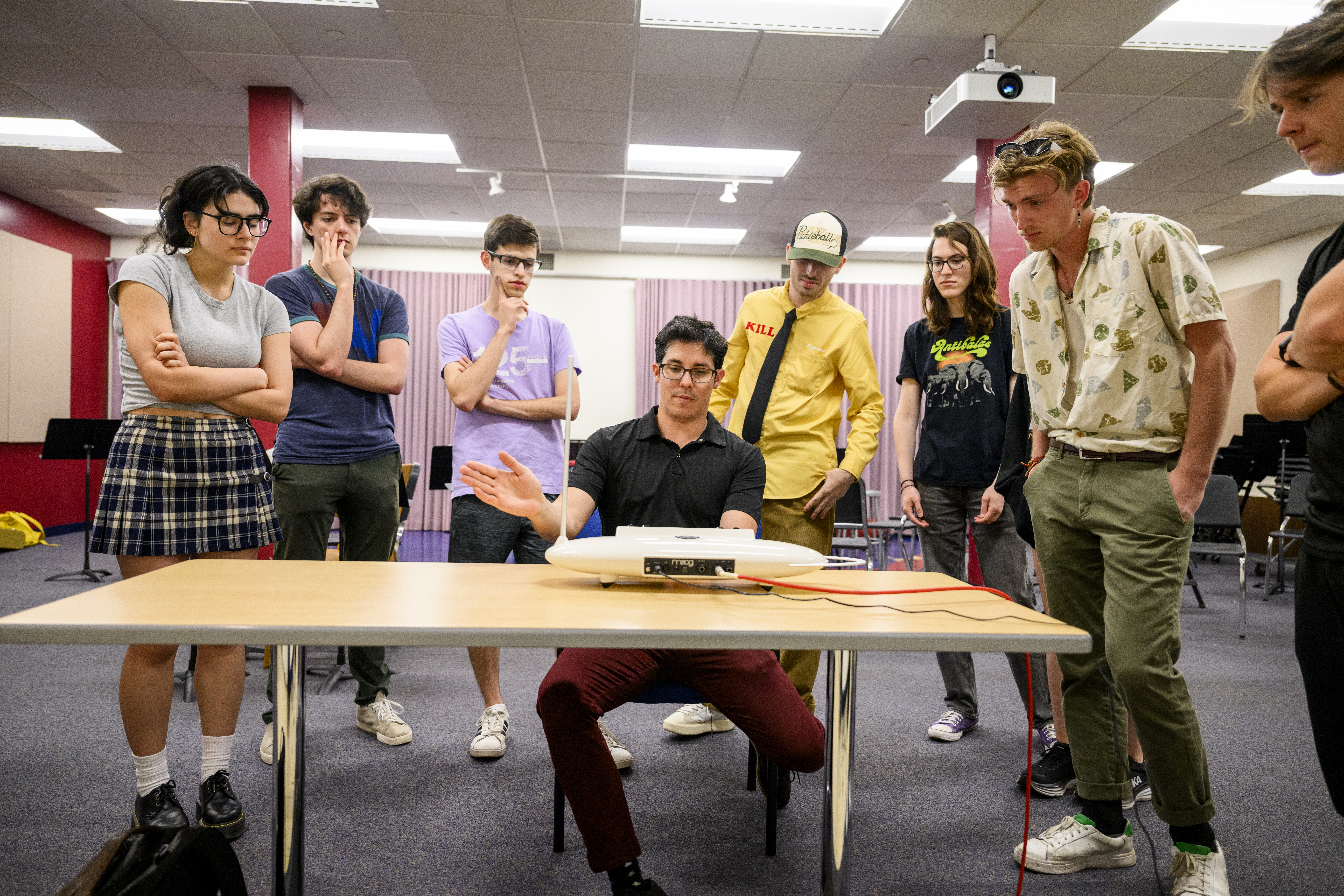 This music technology class takes students back through history — way ...