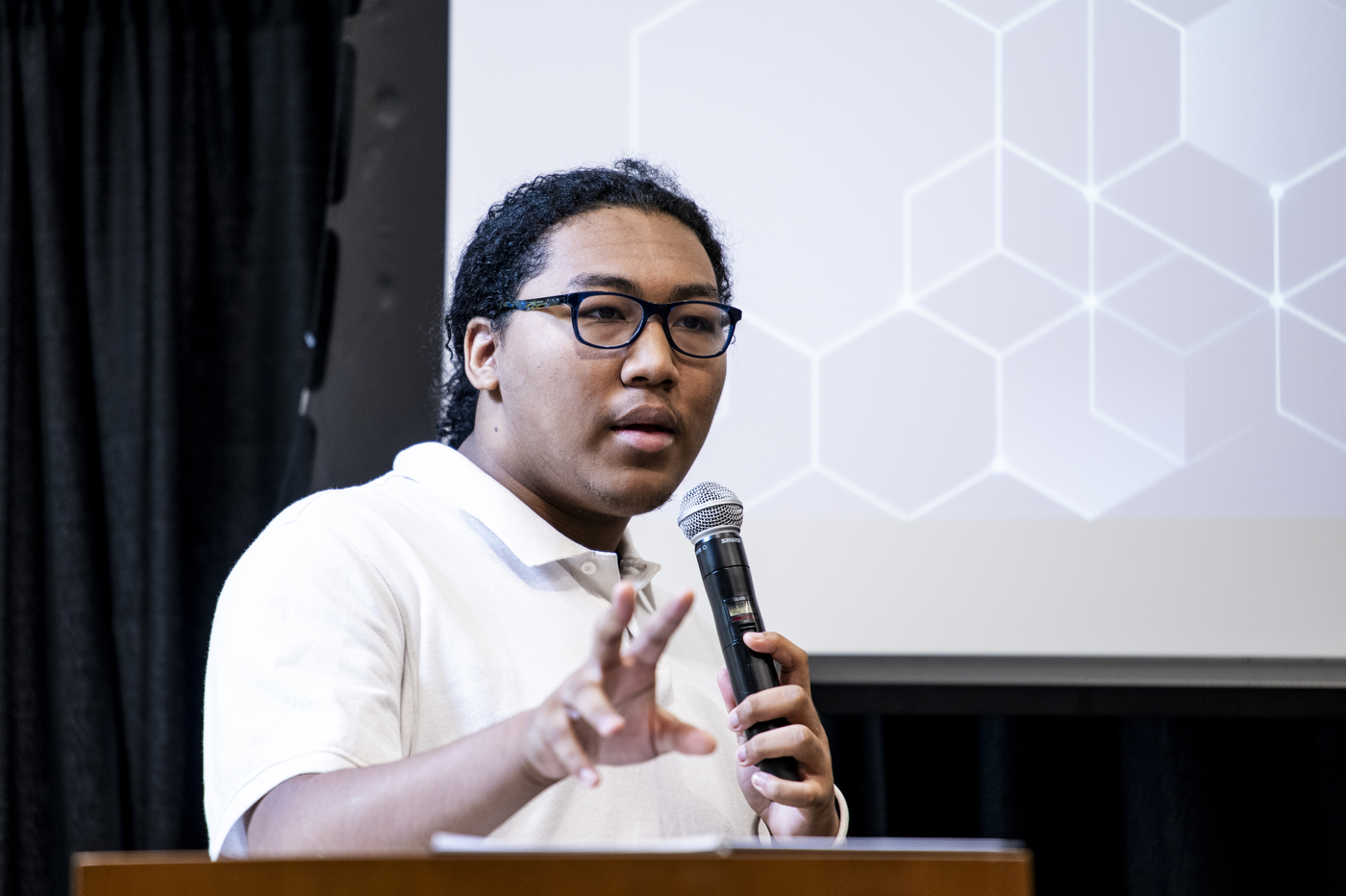 Northeastern Empowers Teens With Summer Internships Program