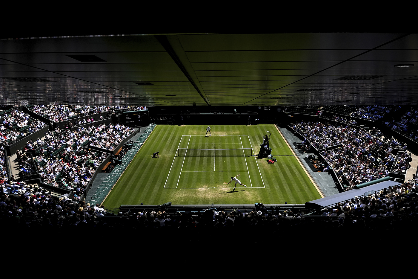 Grass vs. Clay Courts: How Physics Shapes Play at Wimbledon