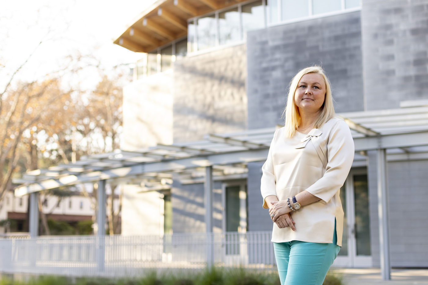 Students Use Cold Calls for Real-World Research