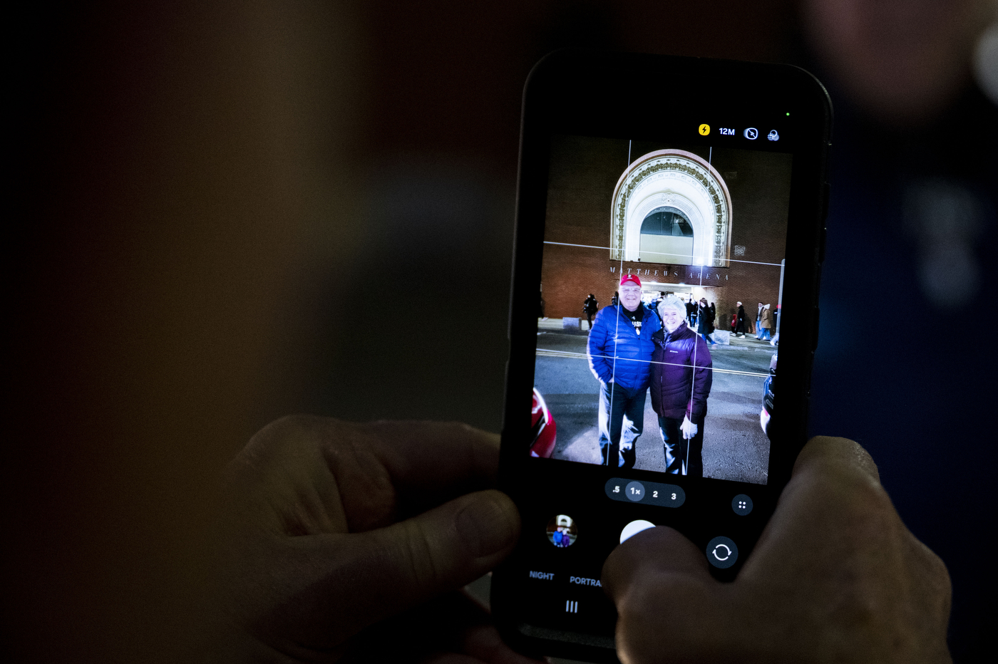 Huskies Bid Matthews Arena Emotional Farewell in Final Game
