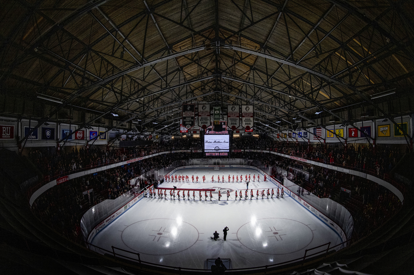 Huskies Bid Matthews Arena Emotional Farewell in Final Game