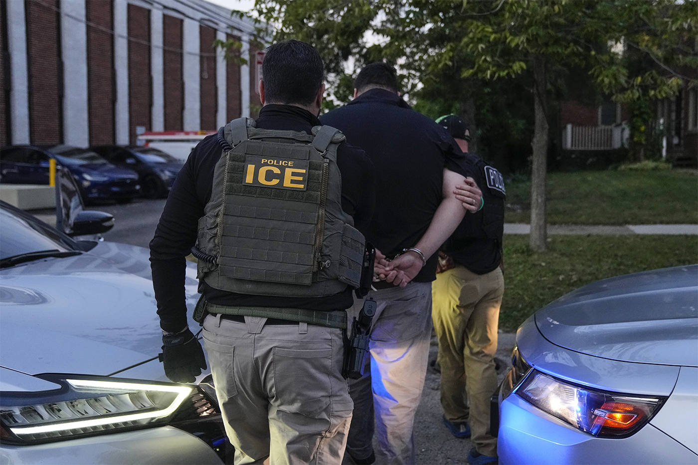 Can ICE Search Homes With Only an Administrative Warrant?